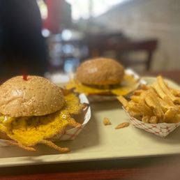 Squeeze Inn Hamburgers Napa, CA 94558 | Explore Menu, Customer Reviews ...